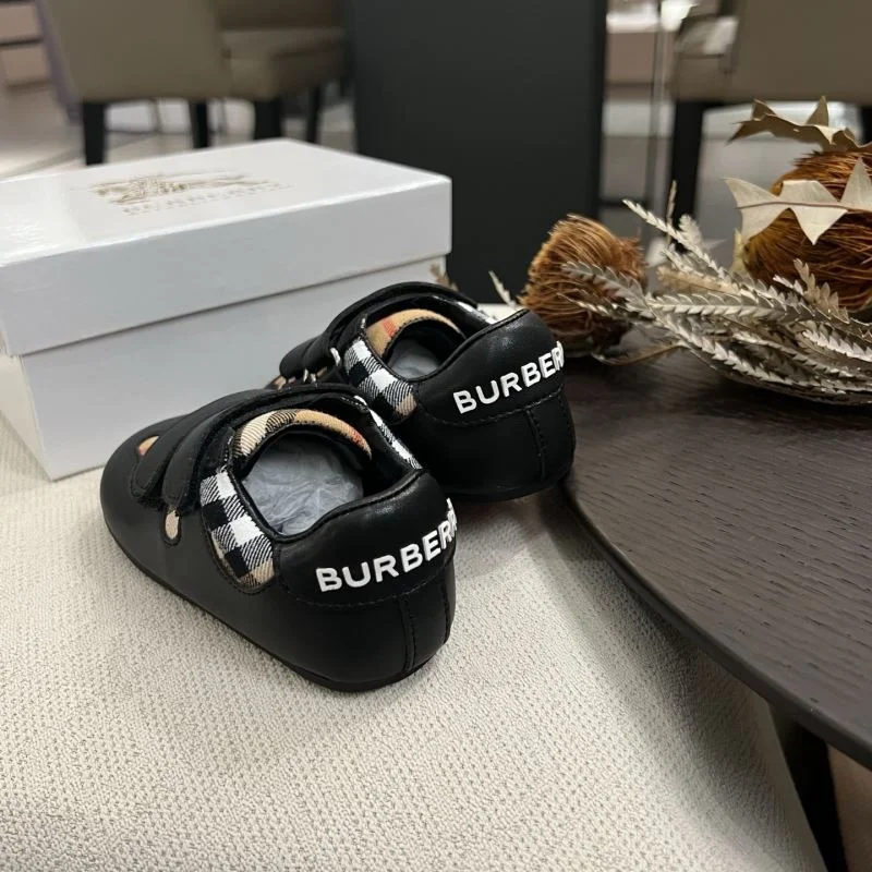 Exact replica BURBERRY SHOES