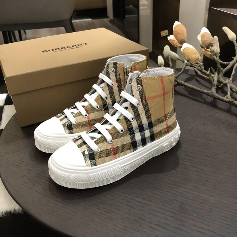BURBERRY SHOES