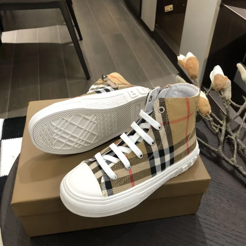 Bargain BURBERRY SHOES