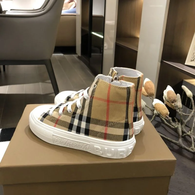 Bargain BURBERRY SHOES