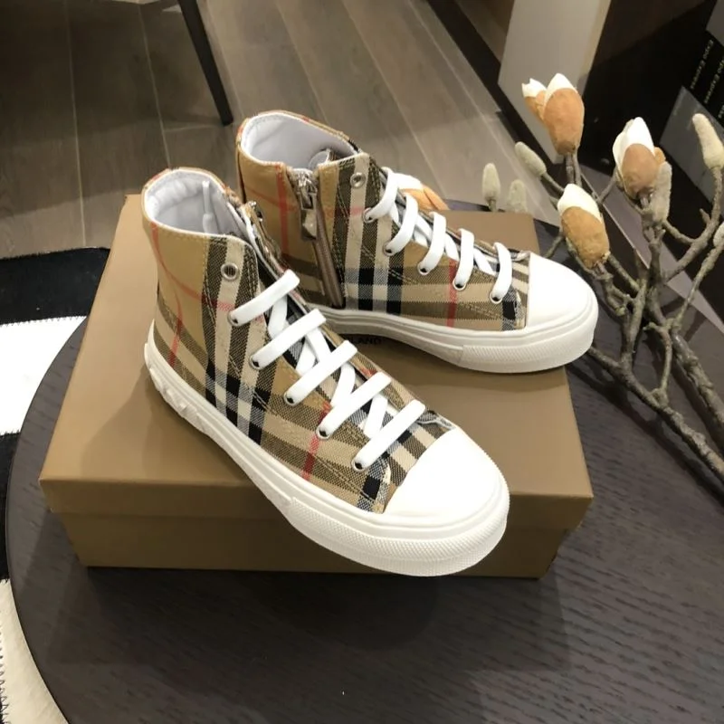 Bargain BURBERRY SHOES