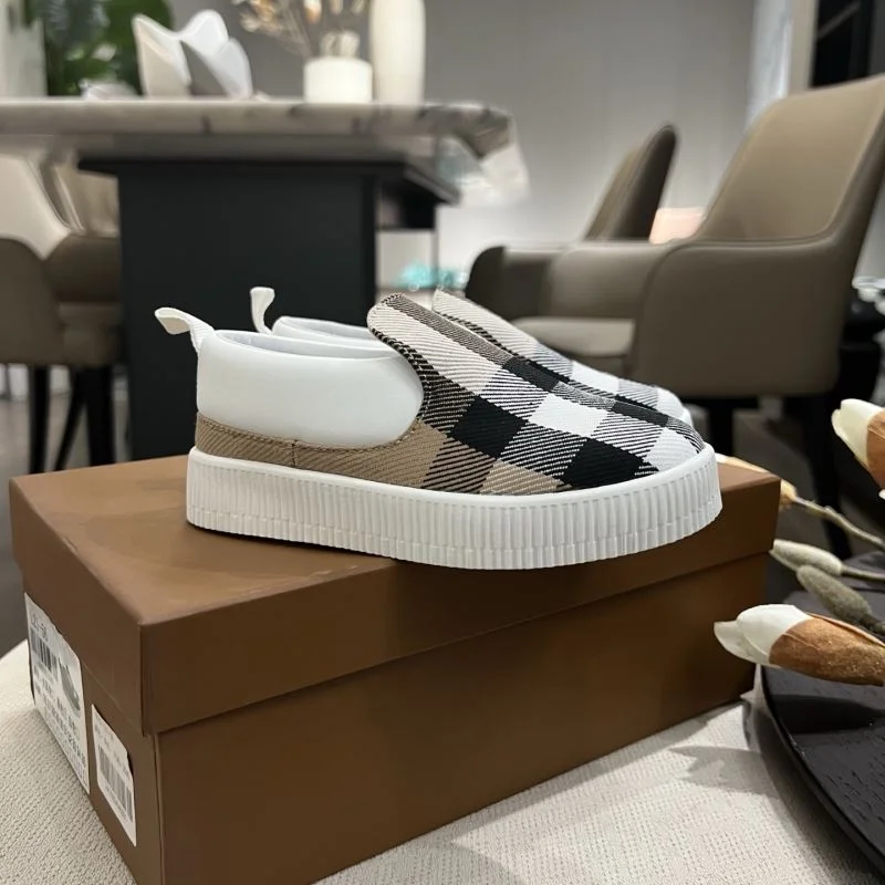 BURBERRY SHOES