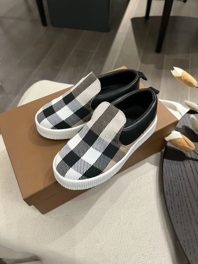 Precise copy BURBERRY SHOES
