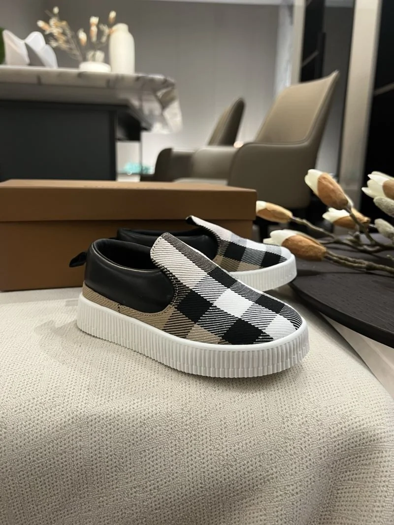 Precise copy BURBERRY SHOES
