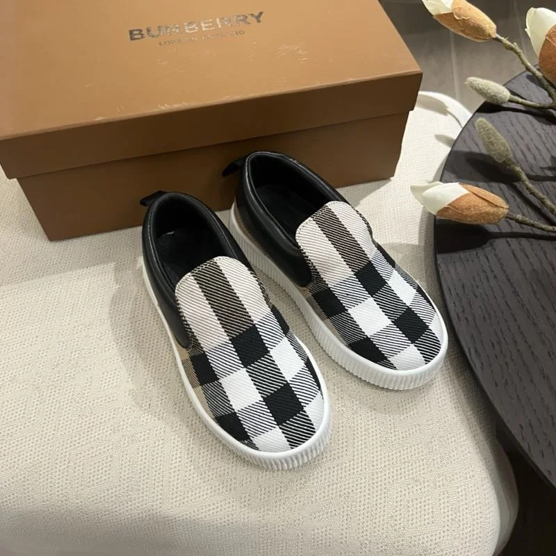 Precise copy BURBERRY SHOES