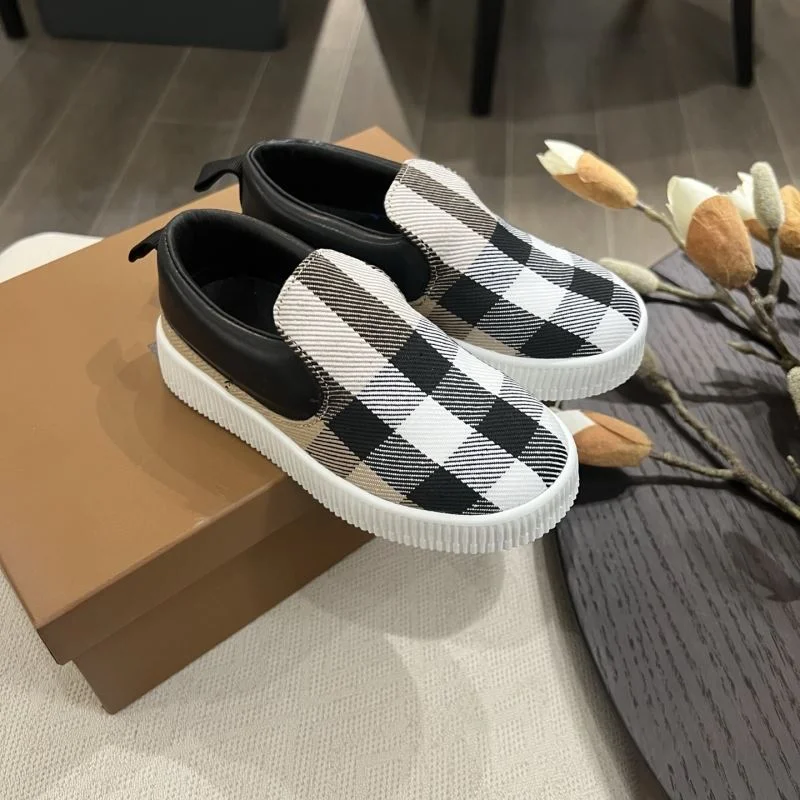 Precise copy BURBERRY SHOES