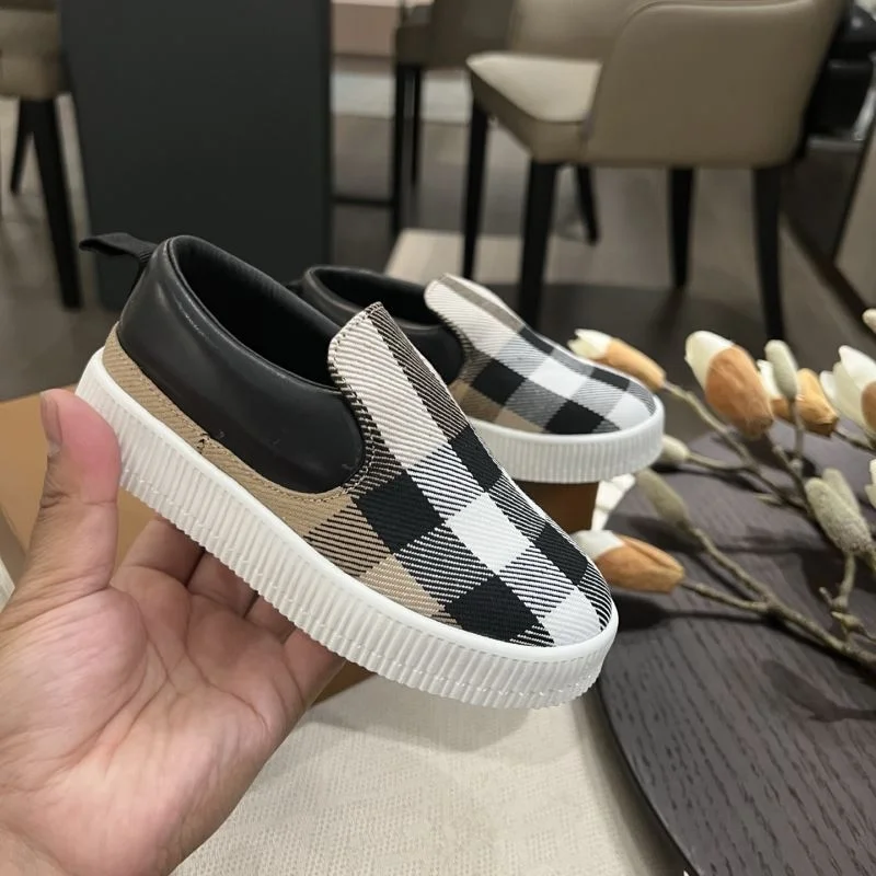 Precise copy BURBERRY SHOES