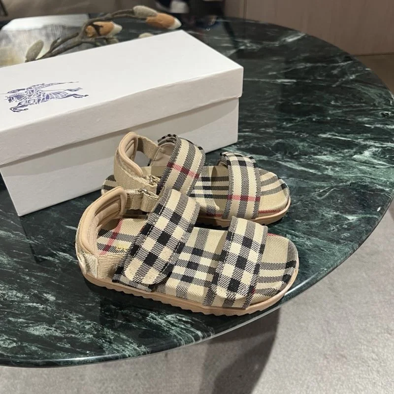 BURBERRY SHOES
