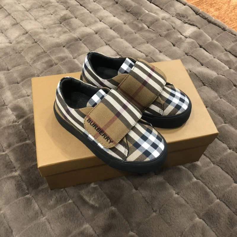 Cut-rate BURBERRY SHOES