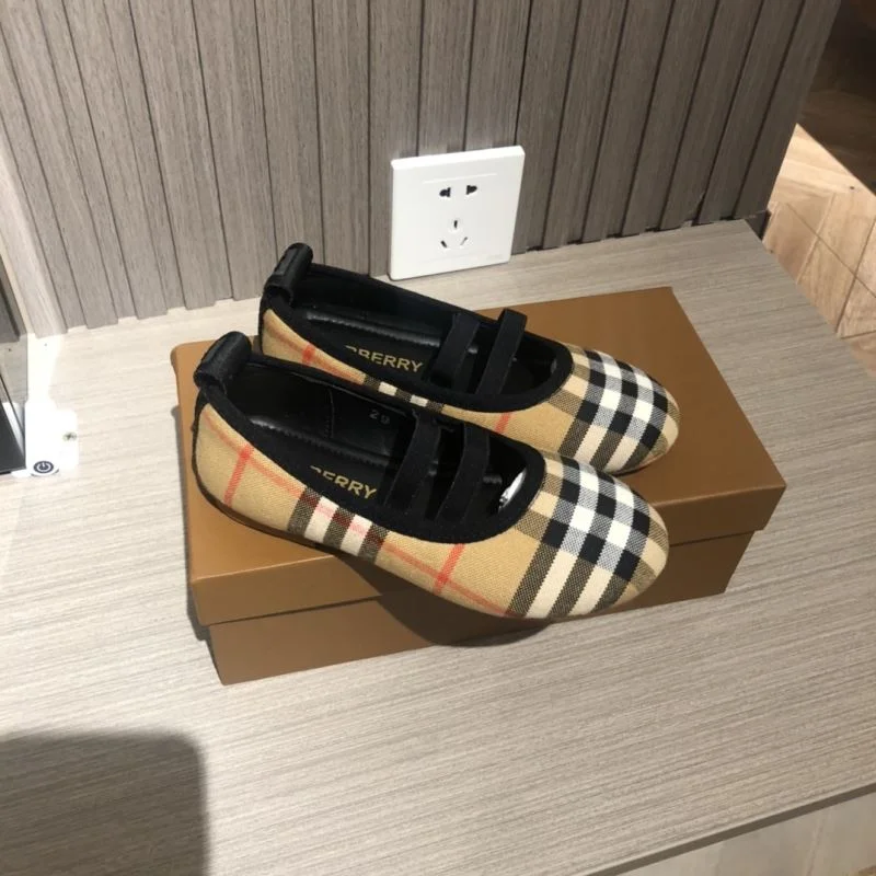 High fidelity BURBERRY SHOES