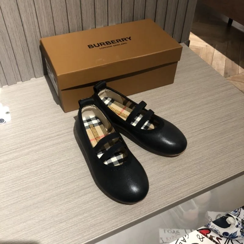 BURBERRY SHOES