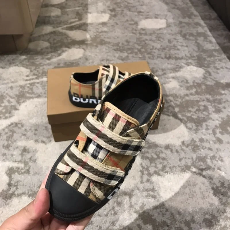 Factory-made BURBERRY SHOES