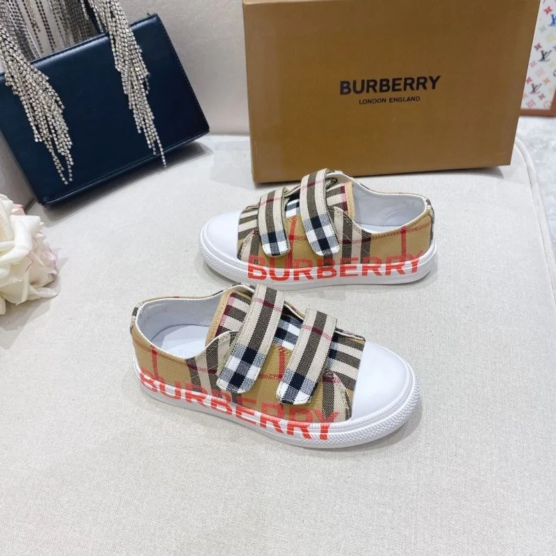 BURBERRY SHOES
