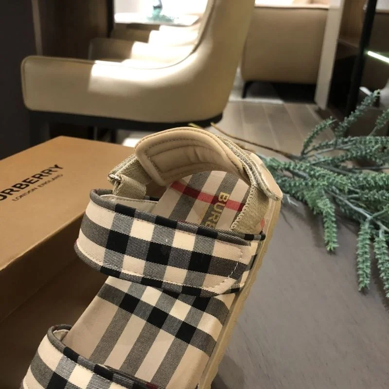 Legit BURBERRY SHOES