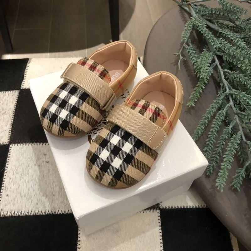 BURBERRY SHOES