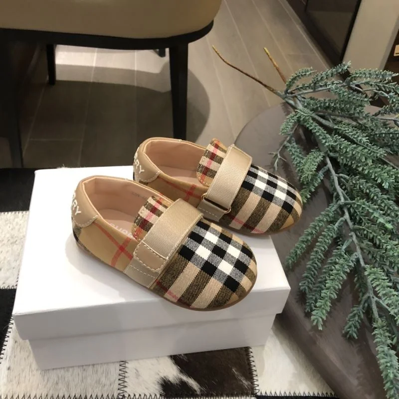 High accuracy BURBERRY SHOES