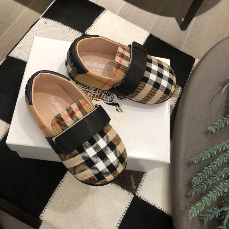 Cut-rate BURBERRY SHOES