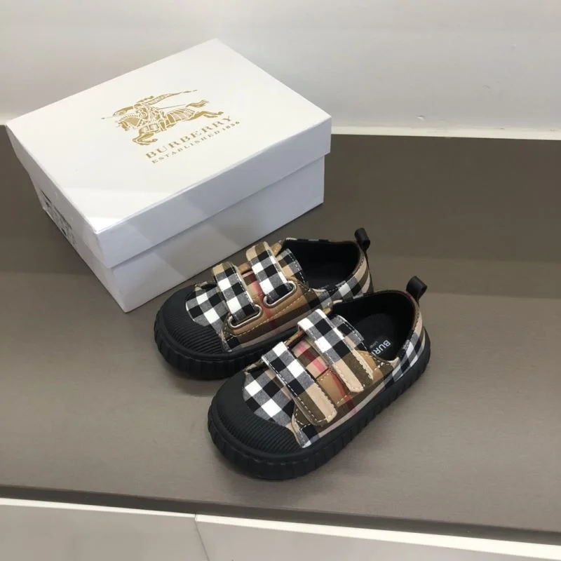 BURBERRY SHOES