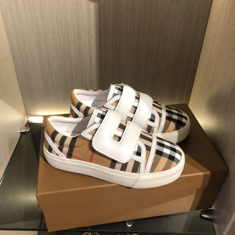 BURBERRY SHOES