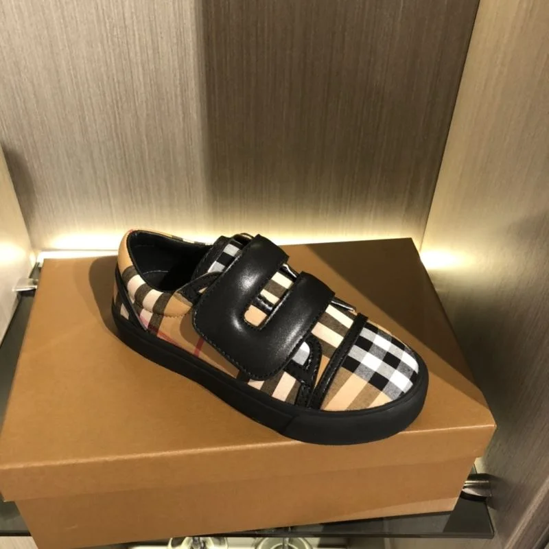 High fidelity BURBERRY SHOES