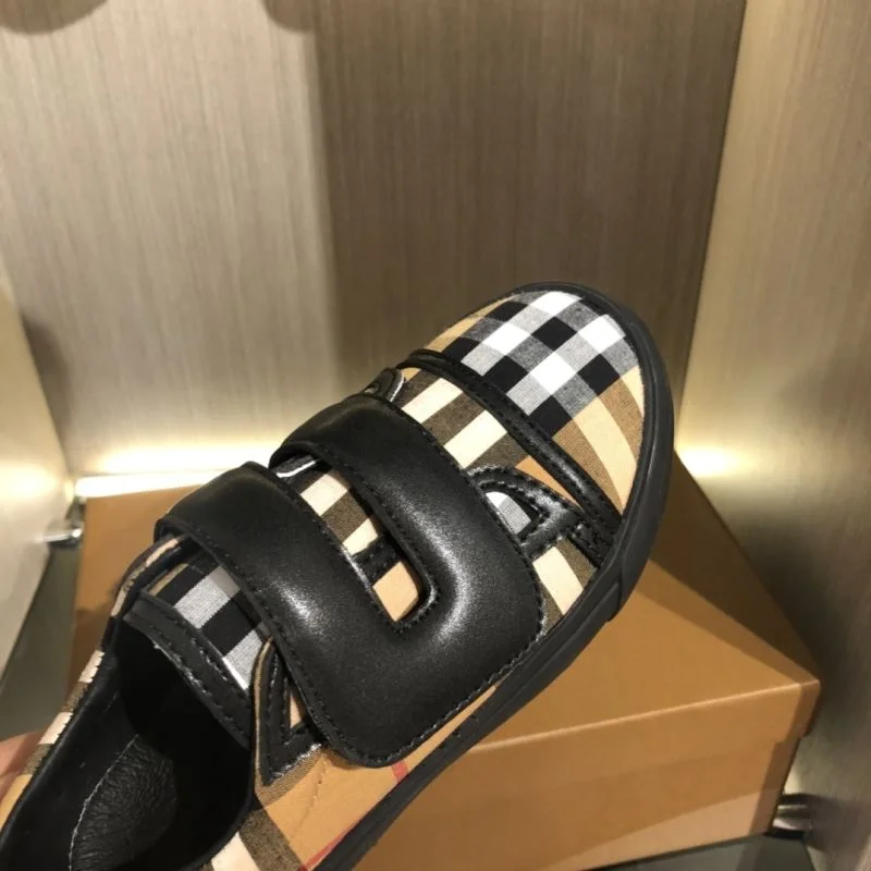 High fidelity BURBERRY SHOES