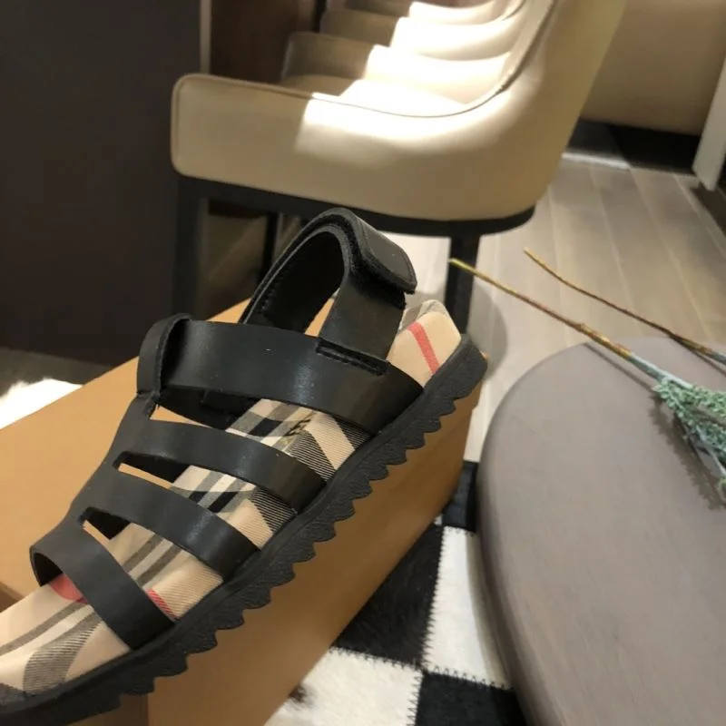 High accuracy BURBERRY SHOES