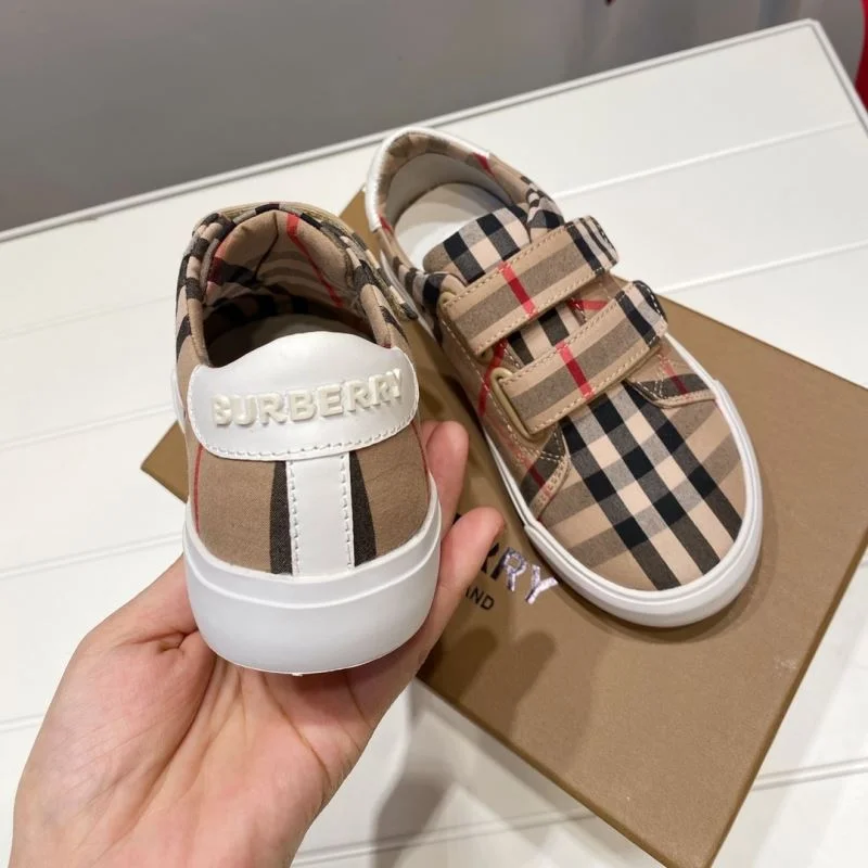 Reasonably priced BURBERRY SHOES