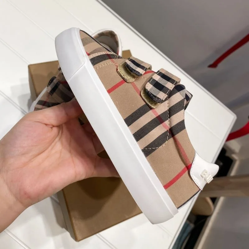 Reasonably priced BURBERRY SHOES