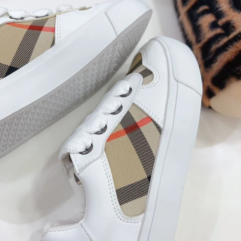 High accuracy BURBERRY SHOES