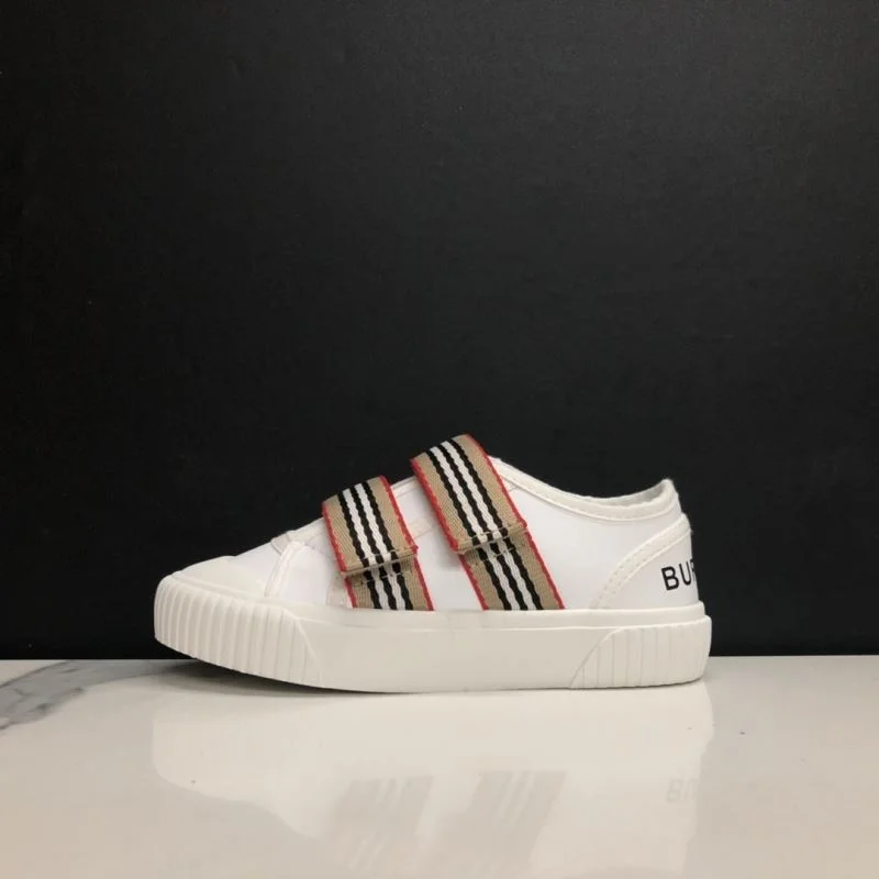 BURBERRY SHOES