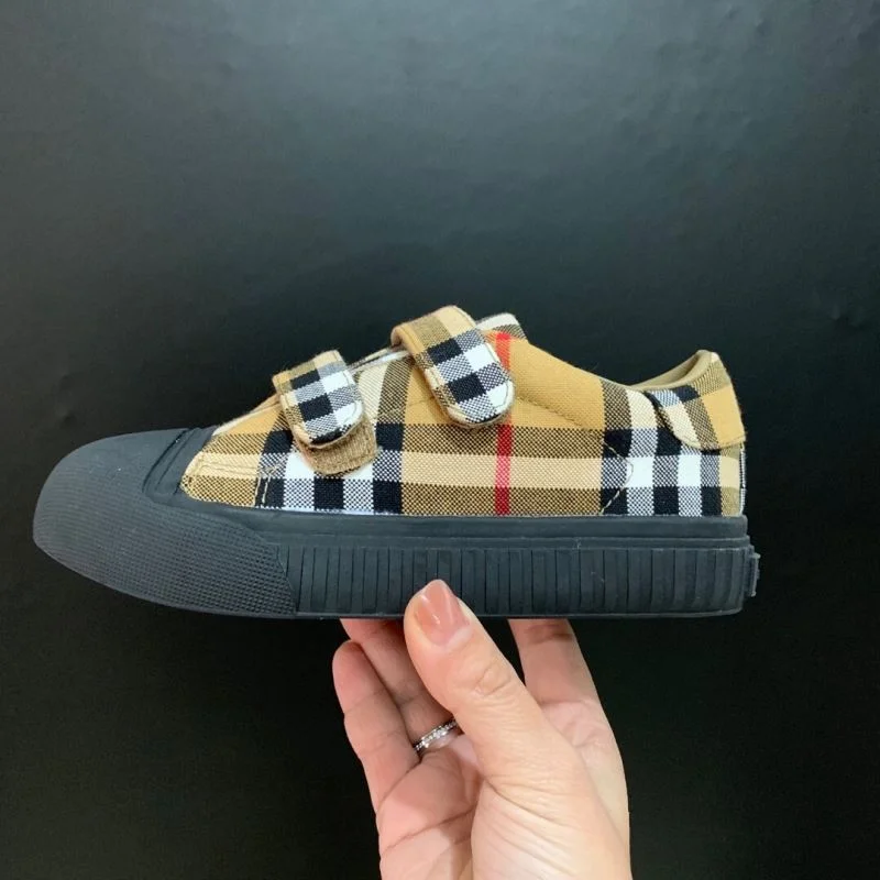 Brand-authenticated BURBERRY SHOES