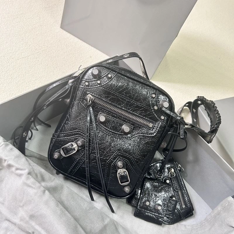 Mirror quality Balencia Le Cagole Distressed Silver Motorcycle Phone Bag - Black
