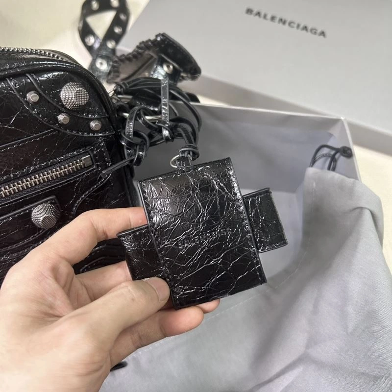 Mirror quality Balencia Le Cagole Distressed Silver Motorcycle Phone Bag - Black