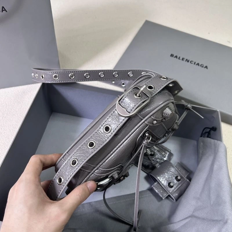 Inexpensive Balencia Le Cagole Motorcycle Phone Bag - Gray Oily Wax Cowhide