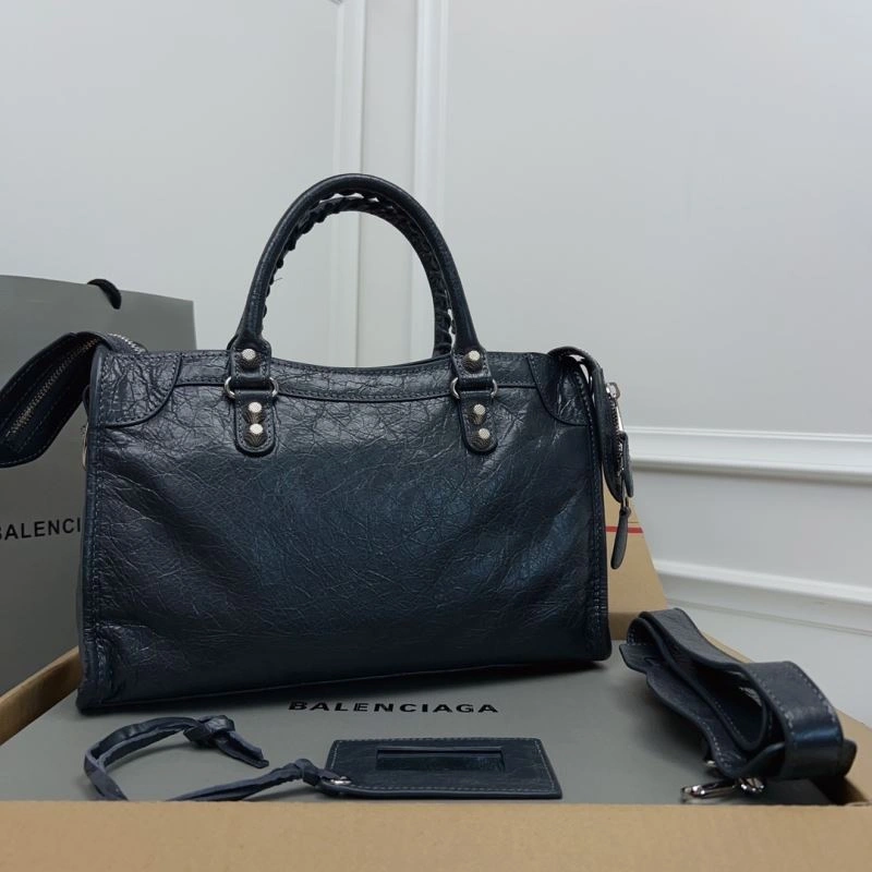 Indistinguishable Balenciaga  Classic Gold City S D.Pink - Cracked Lambskin Handbag