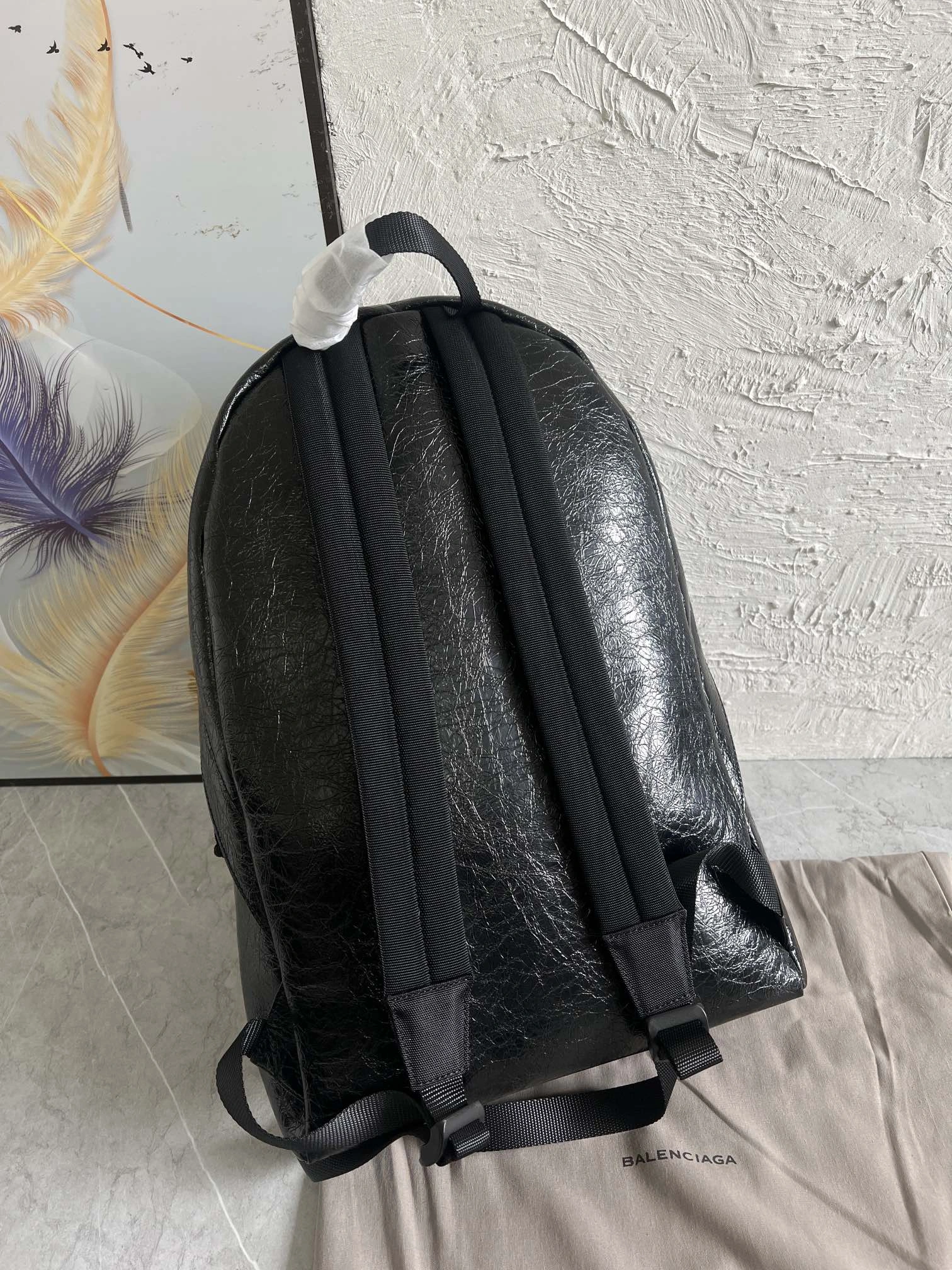 Perfect replica Balenciaga 18SS Calfskin Plain Backpack - Fashionable Travel Essential