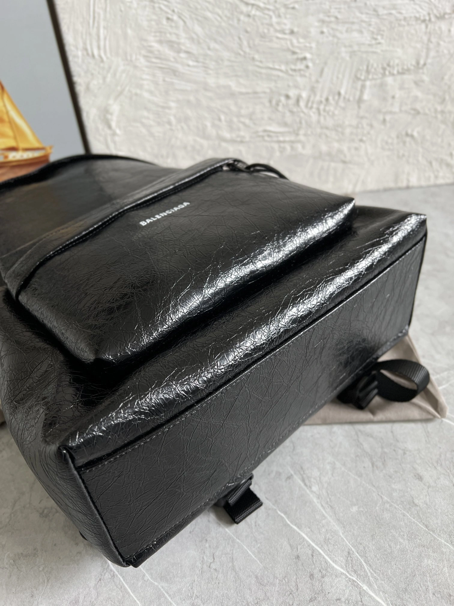 Perfect replica Balenciaga 18SS Calfskin Plain Backpack - Fashionable Travel Essential