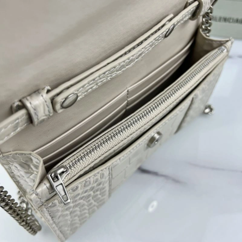 Budget-friendly Balenciaga 19cm Hourglass Chain Crossbody Bag with B-Shaped Pull Tab