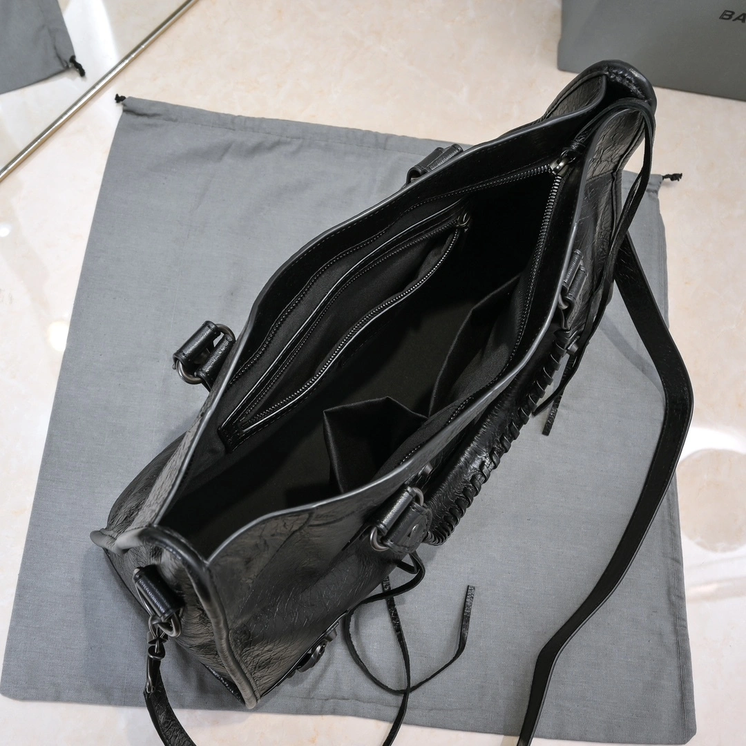 Bargain Balenciaga 2024 Lie City Leather Motorcycle Bag