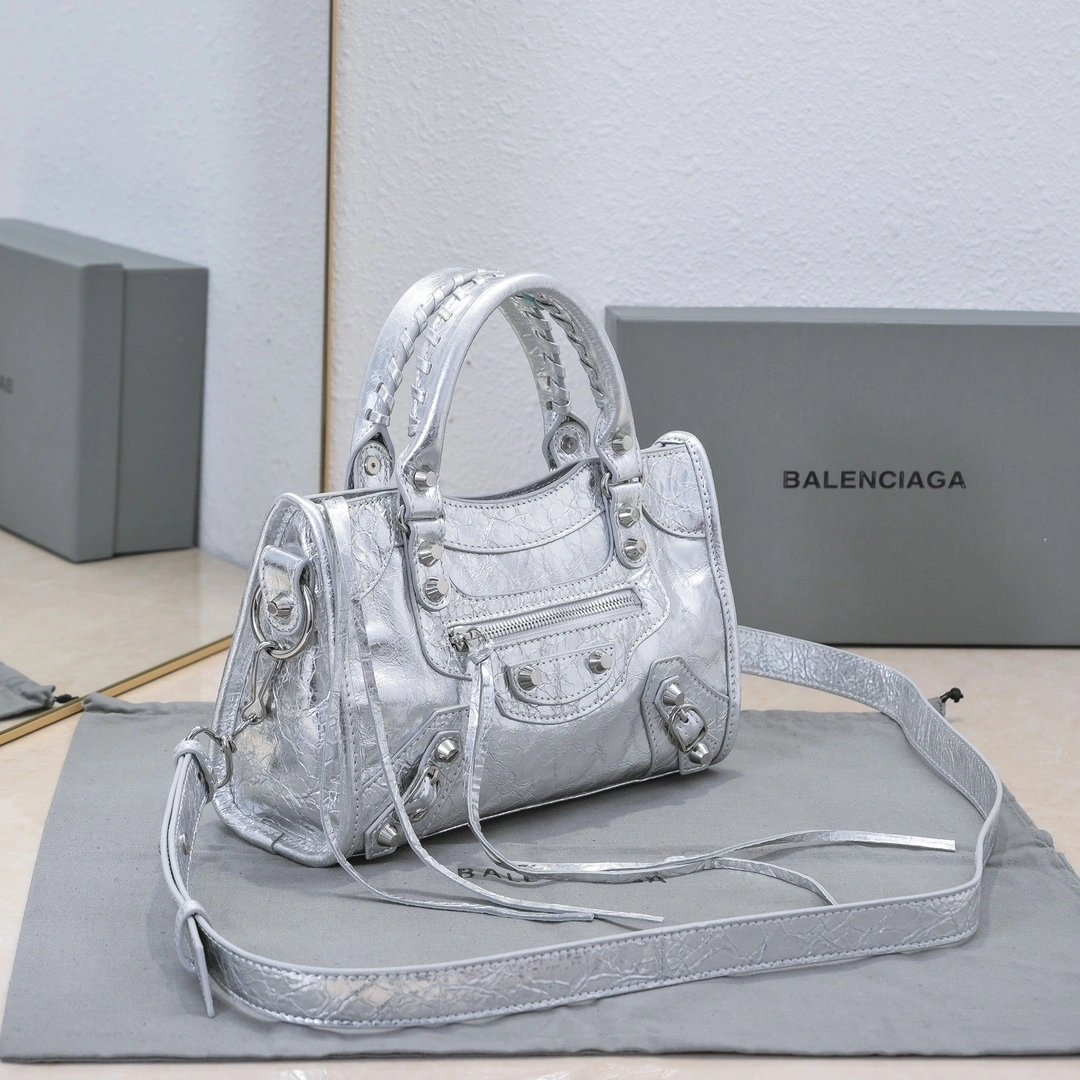 Perfect replica Balenciaga 2024 Retro Chic City Motorcycle Bag