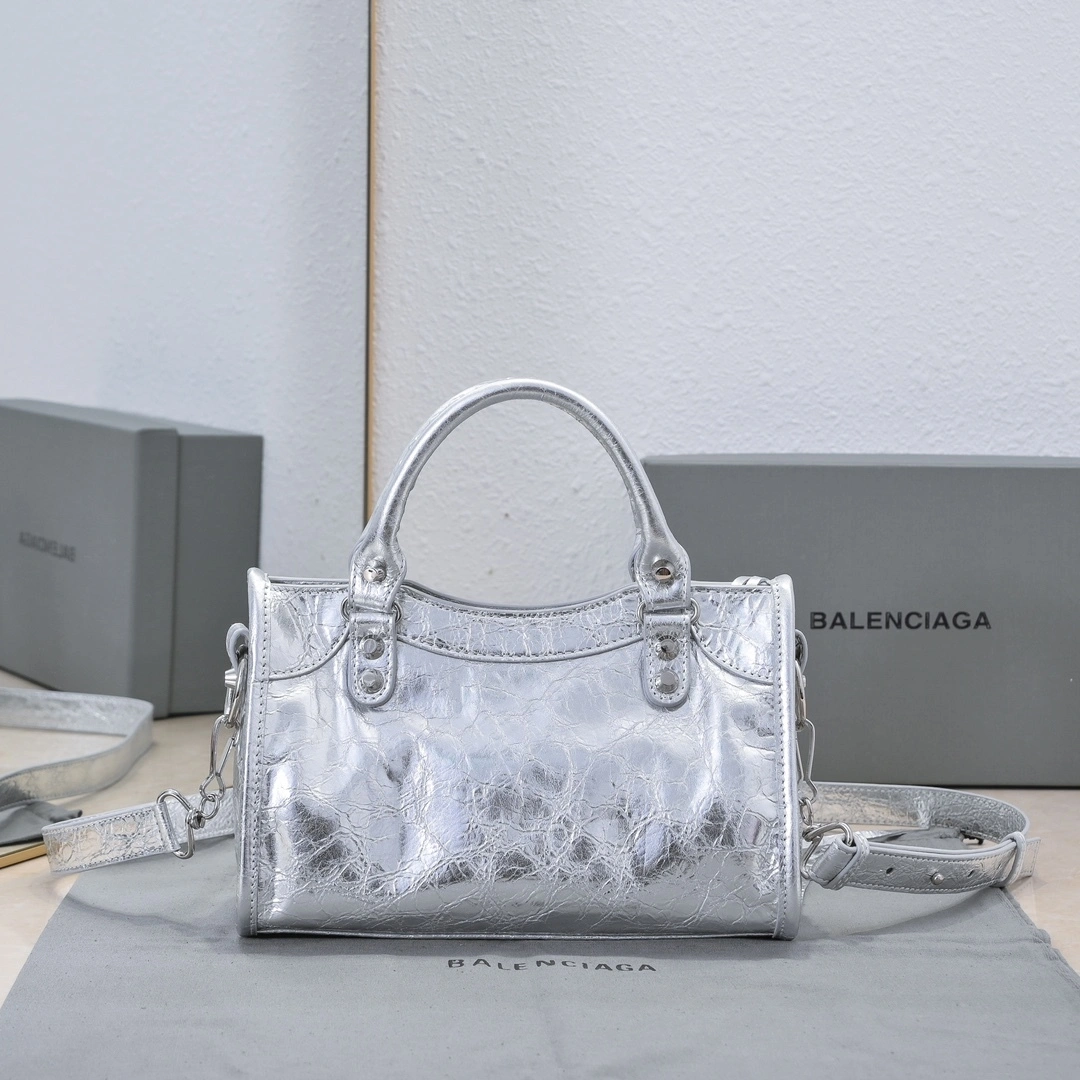 Perfect replica Balenciaga 2024 Retro Chic City Motorcycle Bag