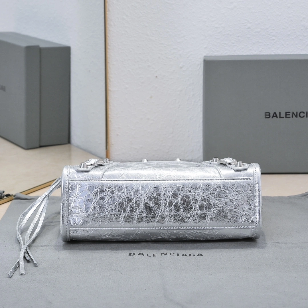 Perfect replica Balenciaga 2024 Retro Chic City Motorcycle Bag
