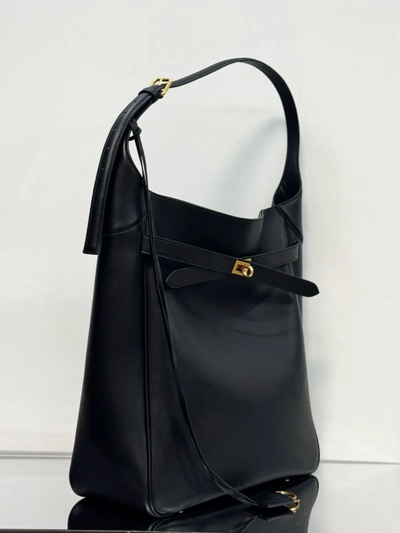 Economical Balenciaga 2024 Winter Collection Urban Elegance Bucket Bag