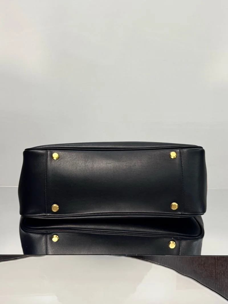 Economical Balenciaga 2024 Winter Collection Urban Elegance Bucket Bag
