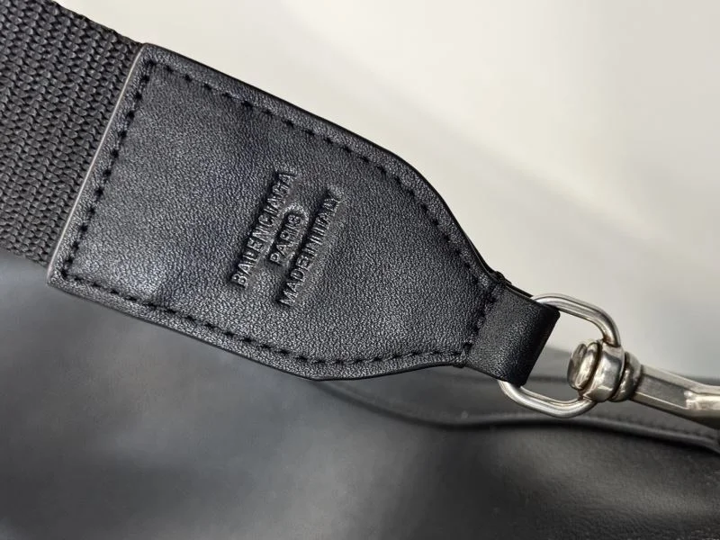 Low-cost Balenciaga 2025 Mens Classic Black Rodeo Messenger Bag