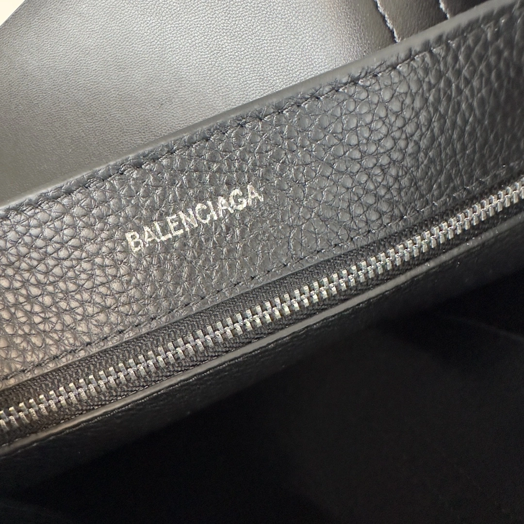 Factory-made Balenciaga 380 Minimalist Italian Calfskin Everyday Tote Bag