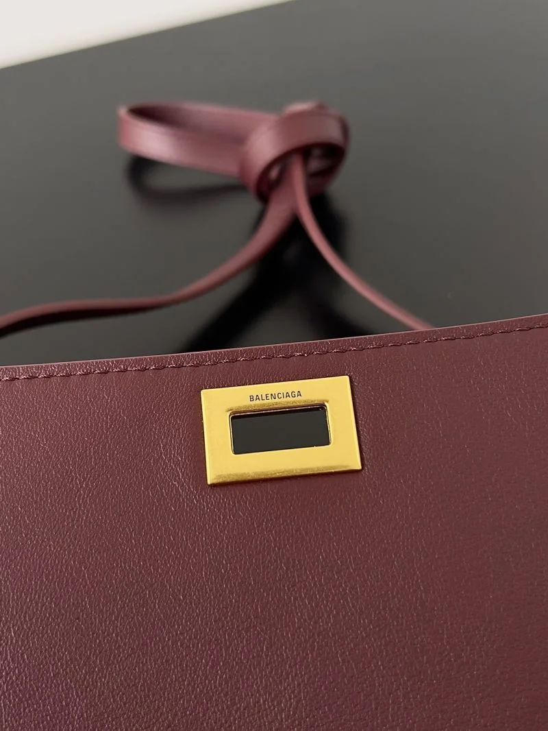 Cut-rate Balenciaga Air Series Clutch Bag with Detachable Strap