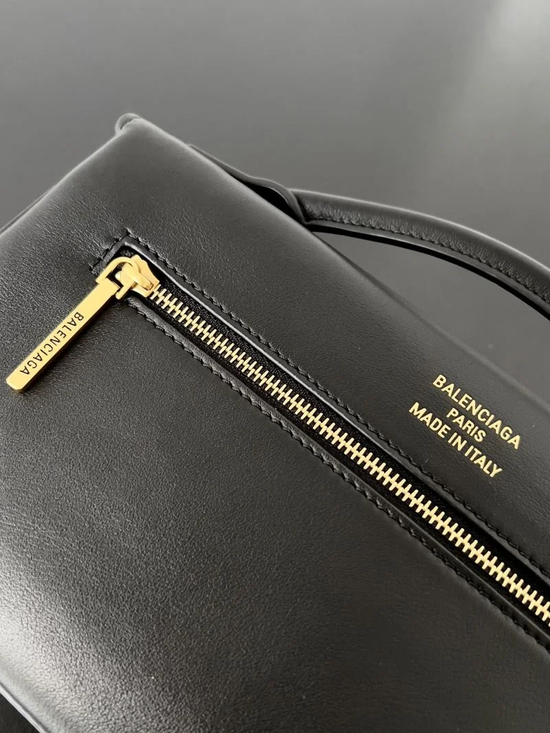 Accurate model Balenciaga Air Series Convertible Shoulder Strap Clutch Bag