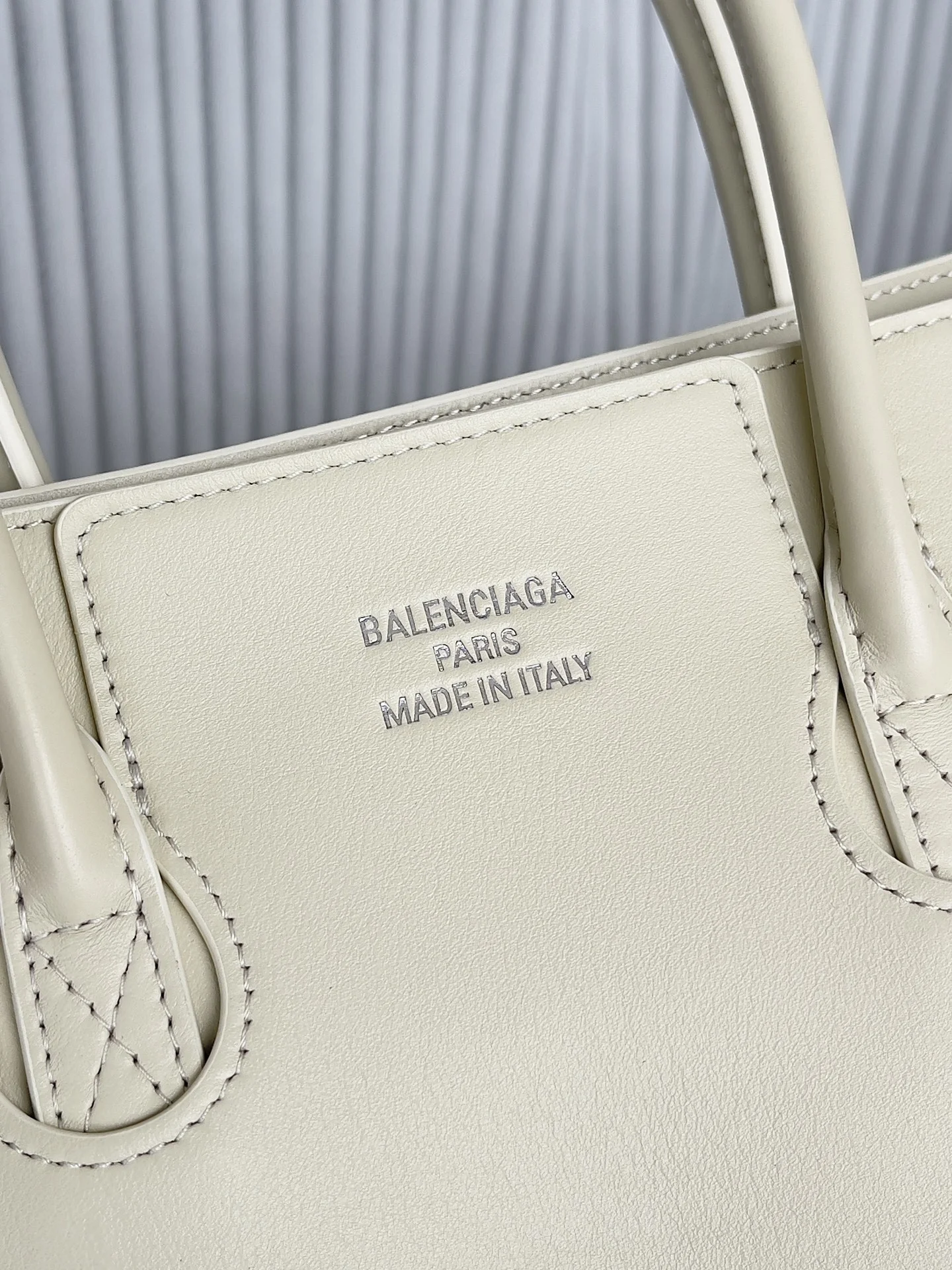 Factory-made Balenciaga Air Trumpet Bag - Compact Luxury Satchel 30x20.5 cm