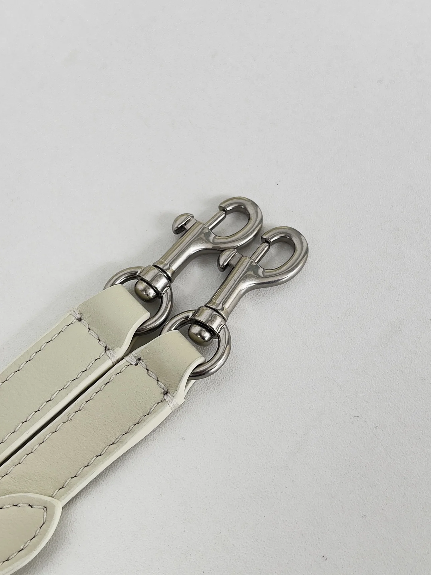 Factory-made Balenciaga Air Trumpet Bag - Compact Luxury Satchel 30x20.5 cm